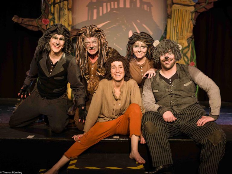 Das Dschungelbuch – "Mogli" streift durch Warens Bürgersaal » Wir sind ...