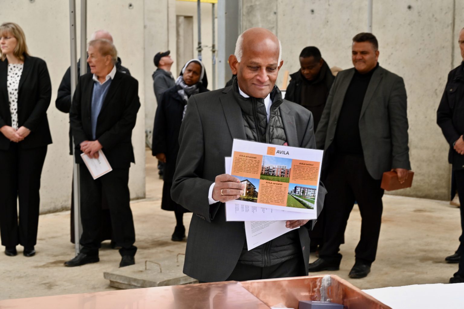 Fünf Jahre nach dem großen Knall: Grundstein für neues Hotel in Klink ...